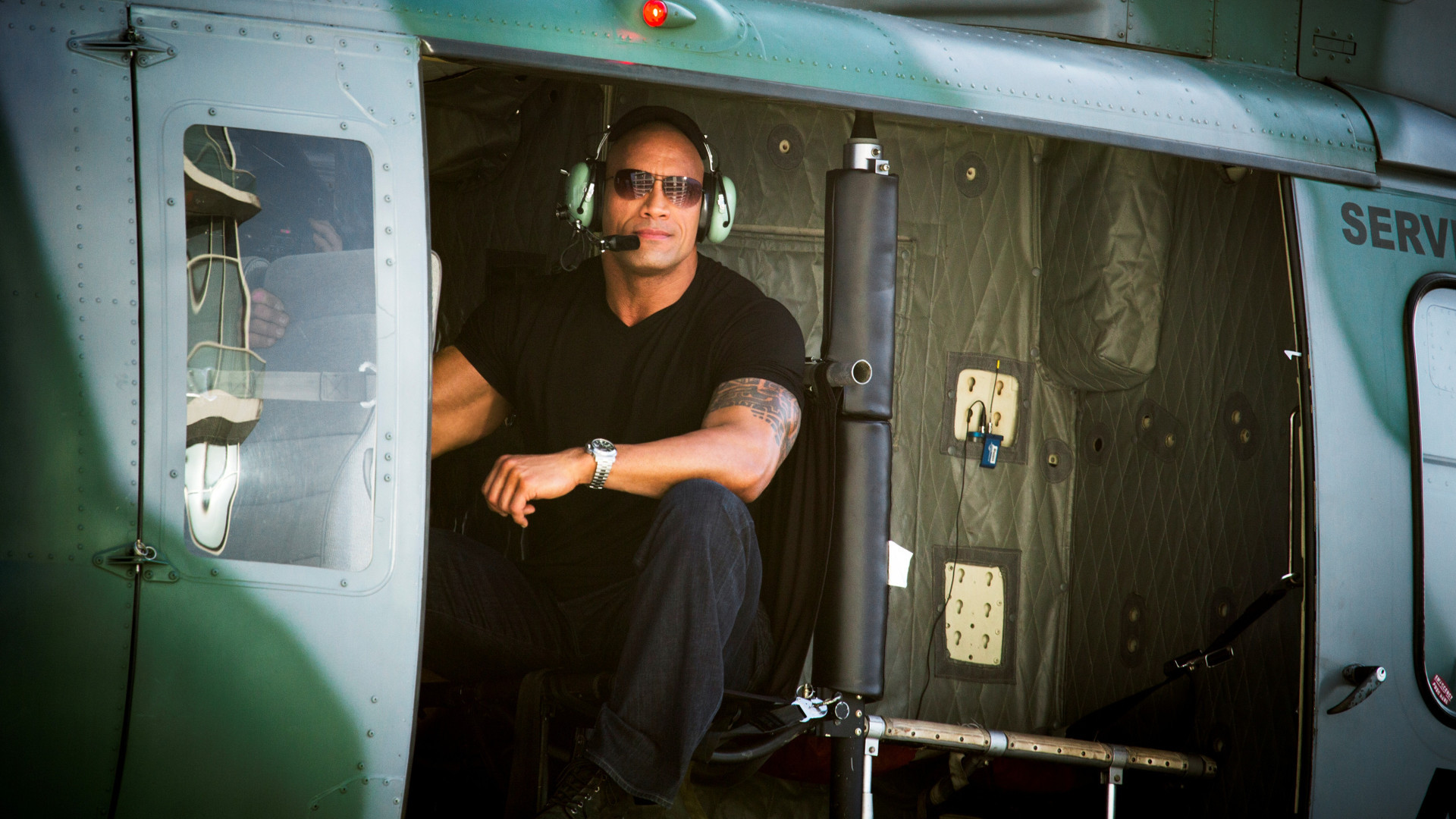 The Hero (S01E01): Courage (Pilot) Summary - Season 1 Episode 1 Guide