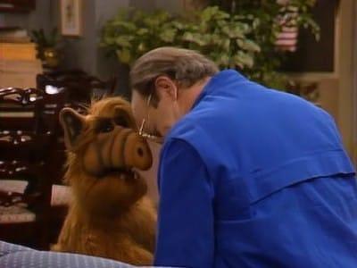 ALF (S01E03): Looking for Lucky Summary - Season 1 Episode 3 Guide