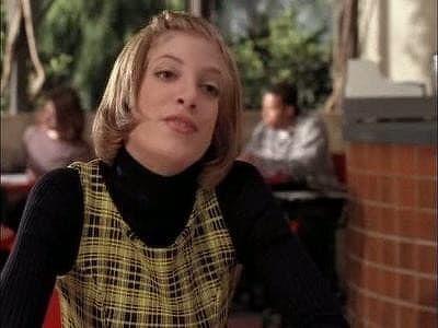 Beverly Hills, 90210 (S07E31): Graduation Day (Part 1) Summary - Season ...