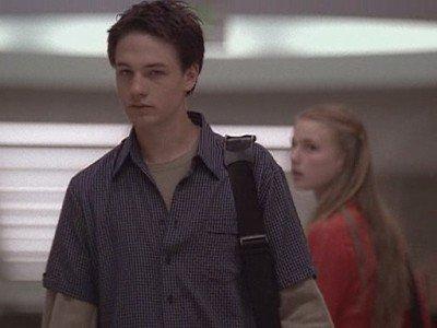 Everwood (S01E14): Colin the Second (a.k.a. The Measure of a Man ...