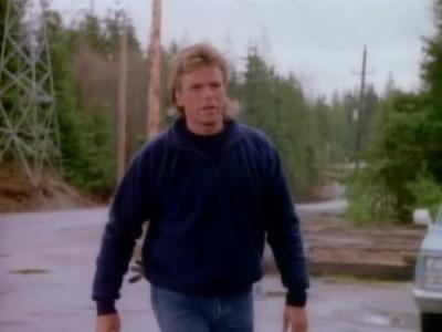 MacGyver (1985) (S04E17): Easy Target Summary - Season 4 Episode 17 Guide