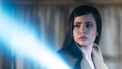 Pretty Little Liars: The Perfectionists (S01E01): Pilot Summary ...