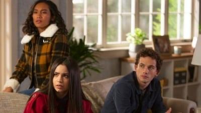 Pretty Little Liars: The Perfectionists (S01E01): Pilot Summary ...