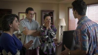 Selena: The Series (S01E01): Daydream Summary - Season 1 Episode 1 Guide