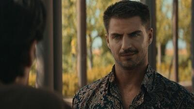 Shades (S01E07): Norman Summary - Season 1 Episode 7 Guide