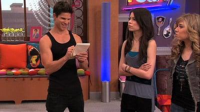 iCarly (2007) (S04E11): iParty With Victorious: Part 1 Summary - Season ...